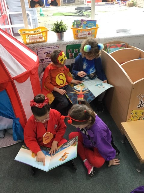 English – Gomer Infant School